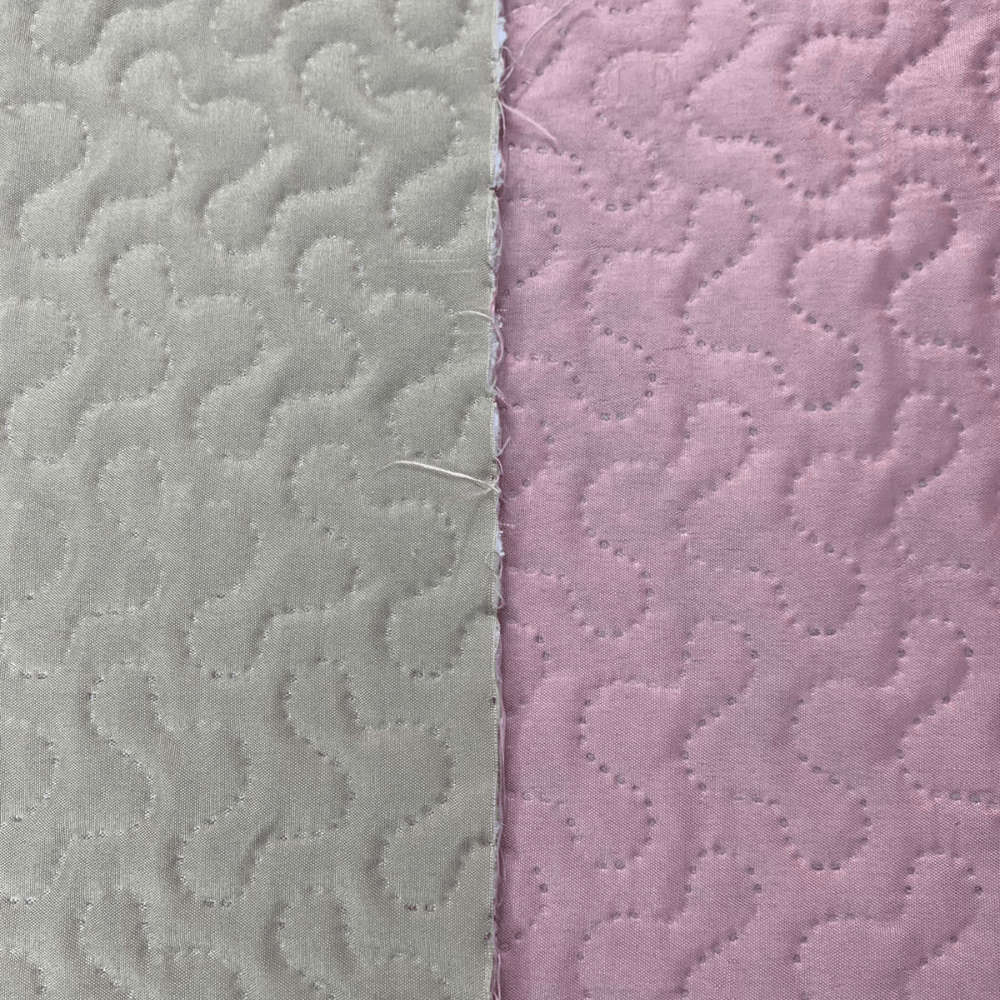 Tecido Matelassê Dupla Face Bege e Rosa - Empório dos Tecidos